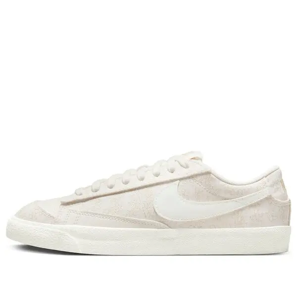 Nike Blazer Low '77 Se Flower Embroidery Sneakers - White
