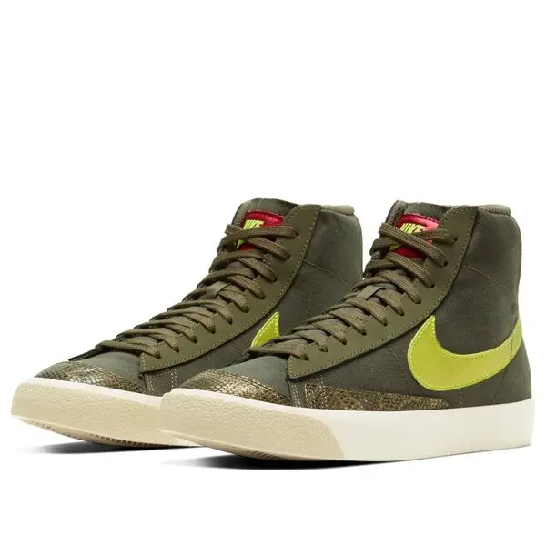 Nike Blazer Mid '77 - Olive Green
