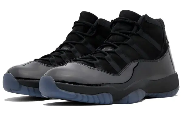 JORDAN Air Retro 'cap And Gown' High Top Sneakers - Black