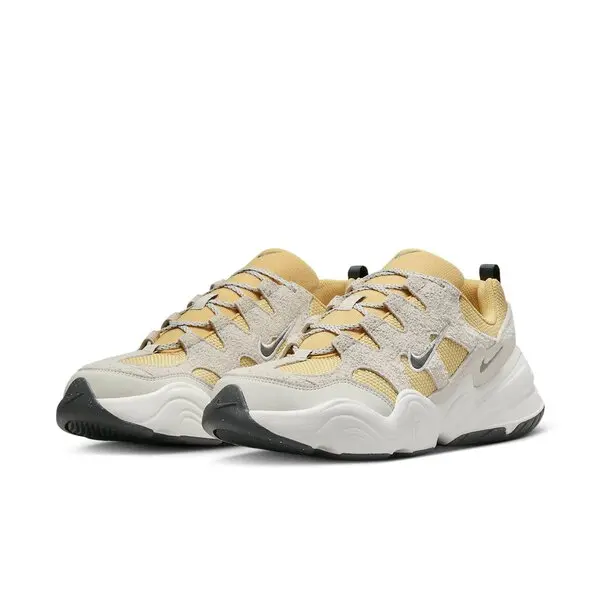 Nike Tech Hera Sneakers - Saturn Gold/light Bone/phantom