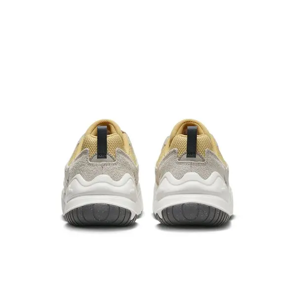 Nike Tech Hera Sneakers - Saturn Gold/light Bone/phantom