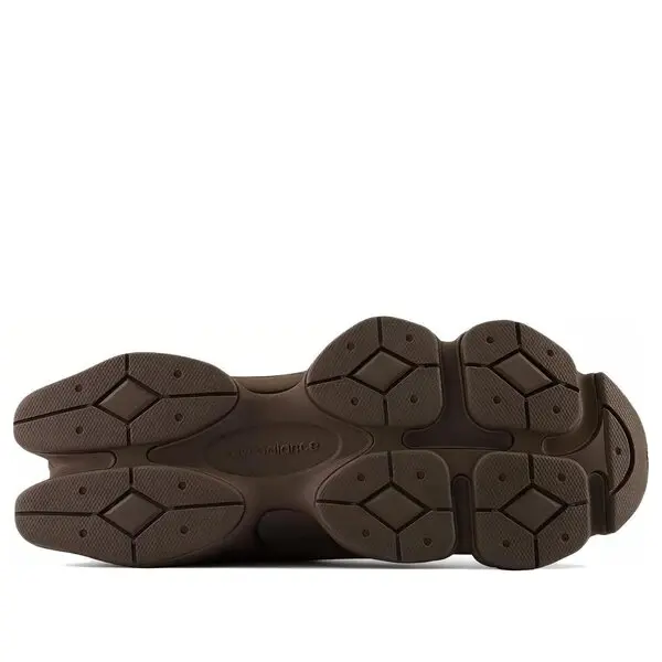 NEW BALANCE 8040 Sneakers - Brown