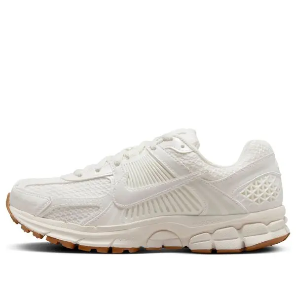 Nike Zoom Vomero Sneakers