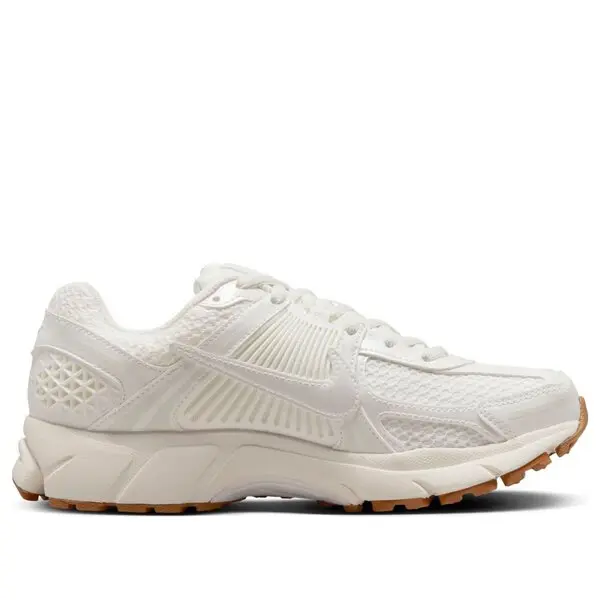 Nike Zoom Vomero Sneakers