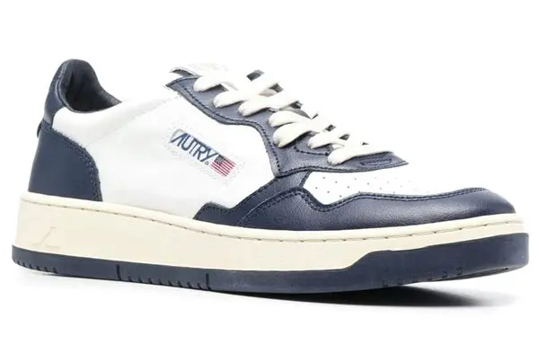 AUTRY Medalist Leather Low Top Sneakers - White/navy