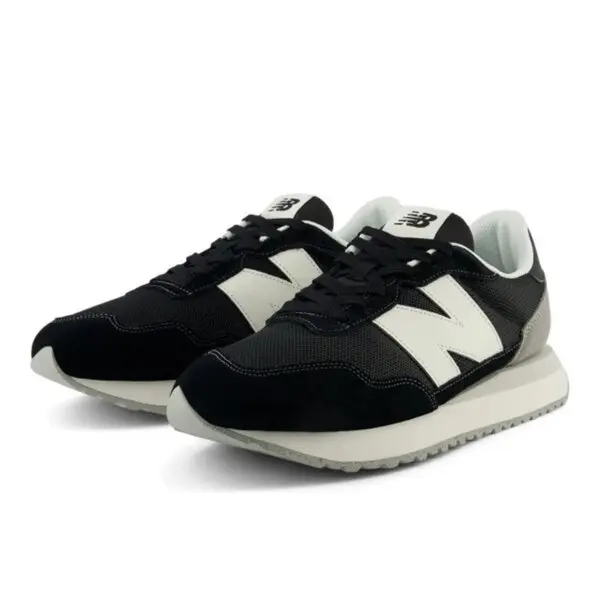 NEW BALANCE 237 Sneakers - Black/white