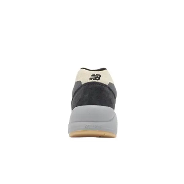 NEW BALANCE 580 Sneakers - Black/grey