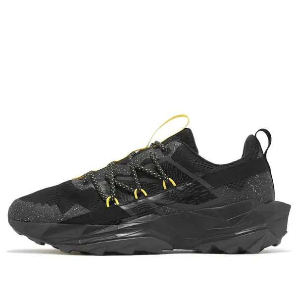 NEW BALANCE Tektrel Sneakers - Black