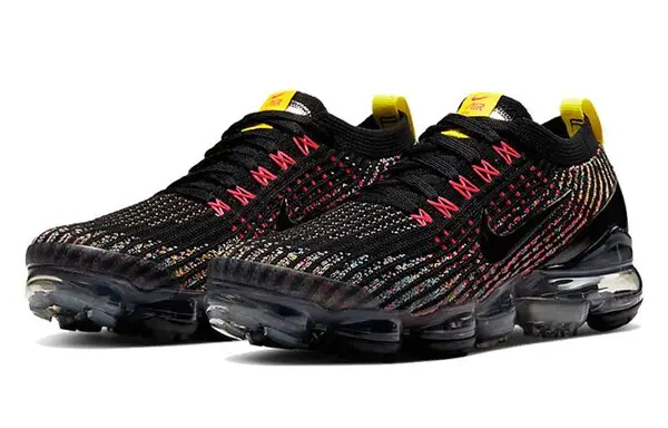 Nike Vapormax Flyknit 3 Athletic Sneakers