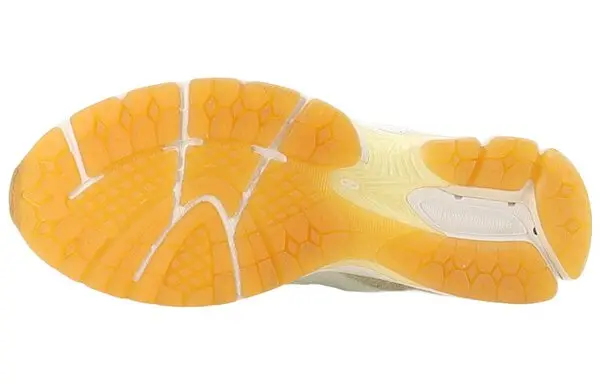 NEW BALANCE X Joe Freshgoods 2002r "conversations Amongst Us - Cream/orange