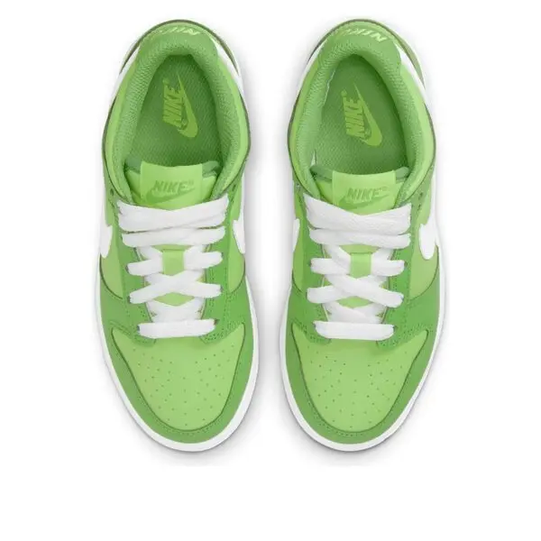 Nike Dunk Low "chlorophyll" Sneakers - Green/white