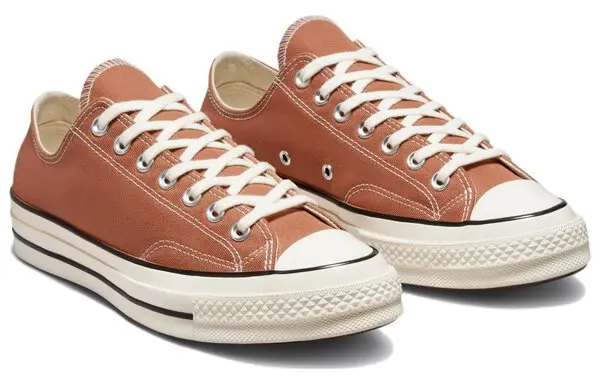 CONVERSE Chuck 70 Low Top Sneakers - Red