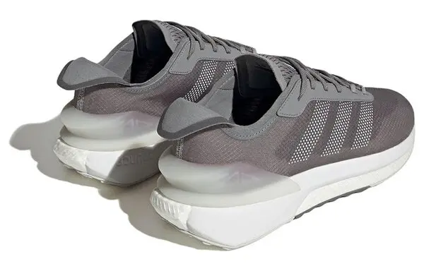 Adidas Avryn Sneakers