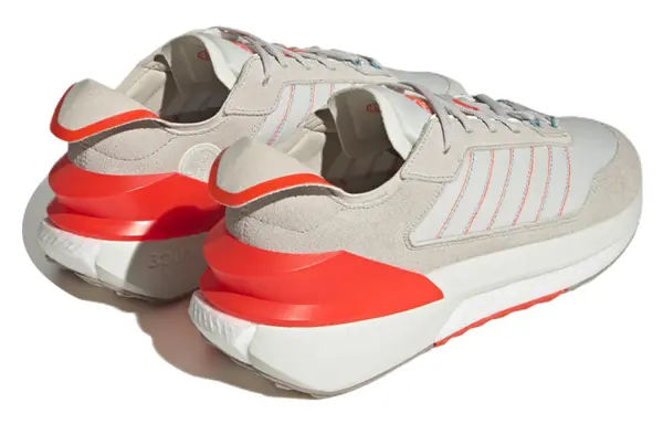 Adidas Avryn Sneakers - Cream/orange