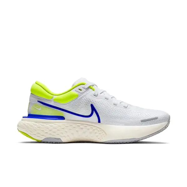 Nike Zoomx Invincible Run Flyknit Sneakers