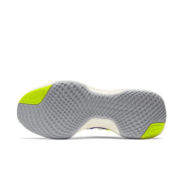Nike Zoomx Invincible Run Flyknit Sneakers