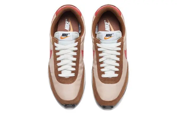 Nike Daybreak Low Top Sneakers - Brown