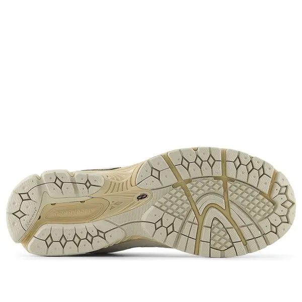 NEW BALANCE 2002r Sneakers - Linen