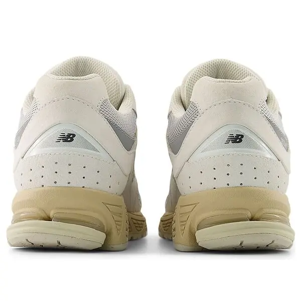 NEW BALANCE 2002r Sneakers - Linen