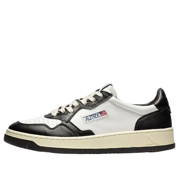AUTRY Medalist Low Leather Sneakers - White/black