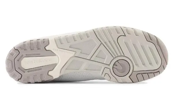 NEW BALANCE 550 Sneakers - White