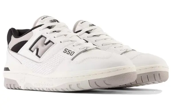 NEW BALANCE 550 Sneakers - White