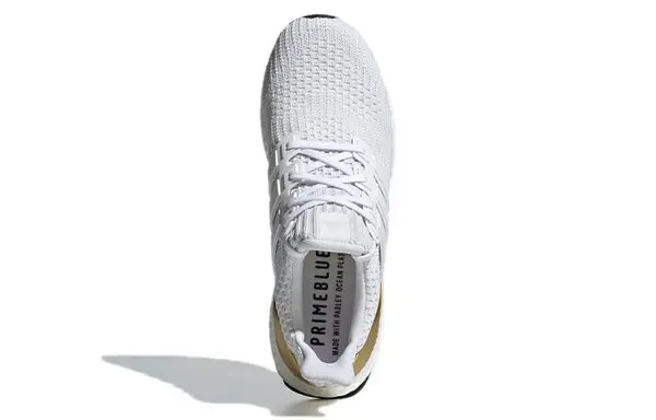Adidas Ultraboost 4.0 Dna Low Top Sneakers - White/gold