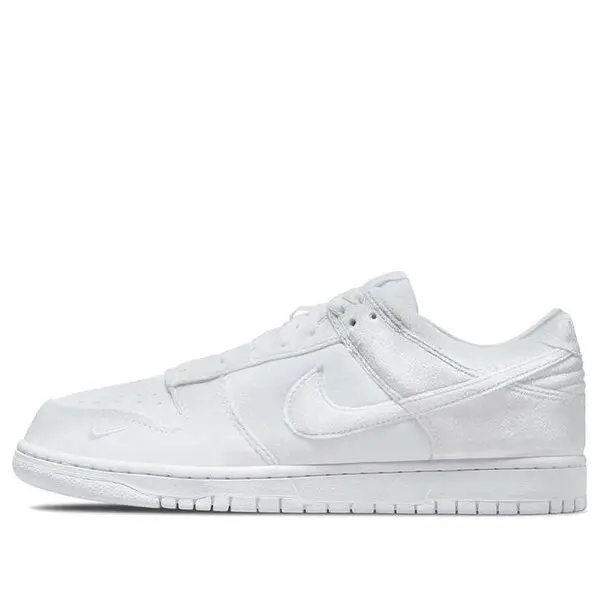 Nike X Dover Street Market Dunk Low Velvet Sneakers - White