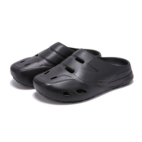 NEW BALANCE Clog - Black