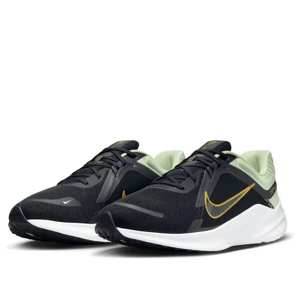 Nike Quest 5 Sneakers - Black/green