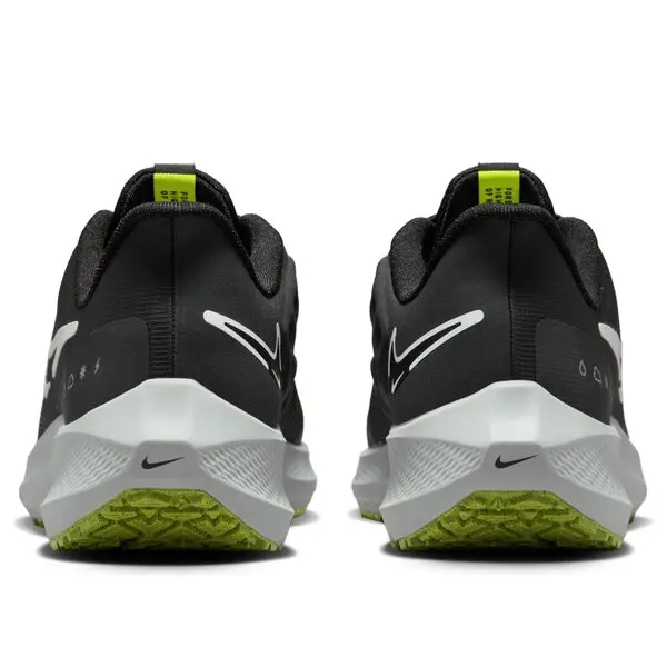 Nike Zoom Pegasus 39 Shield Sneakers - Black