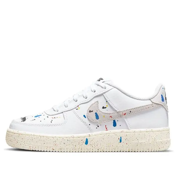 Nike Force 1 Lv8 3 Low Top Sneakers