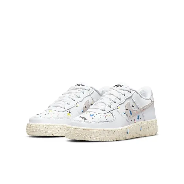 Nike Force 1 Lv8 3 Low Top Sneakers
