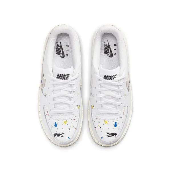 Nike Force 1 Lv8 3 Low Top Sneakers