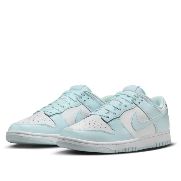 Nike Dunk Low Sneakers