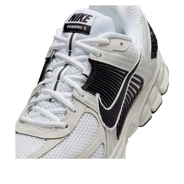 Nike Zoom Vomero Athletic Sneakers - White/black
