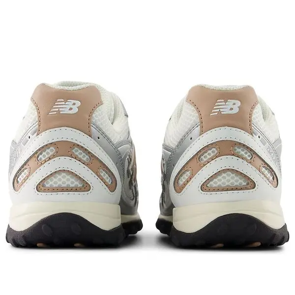NEW BALANCE 204l Sneakers - Silver Metallic