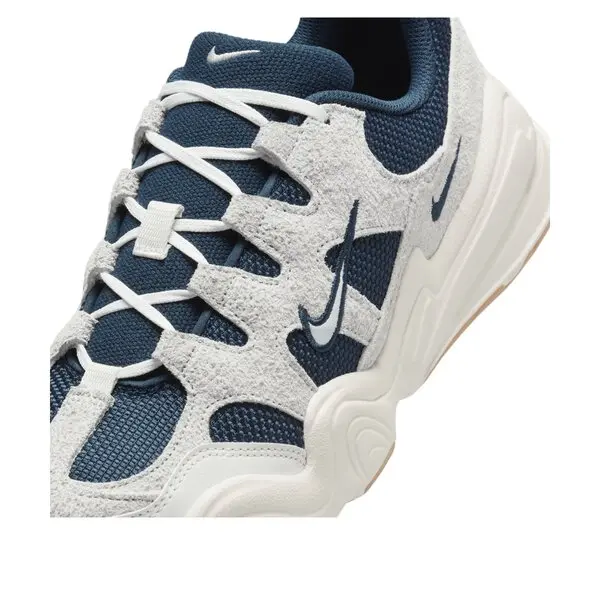 Nike Tech Hera Sneakers