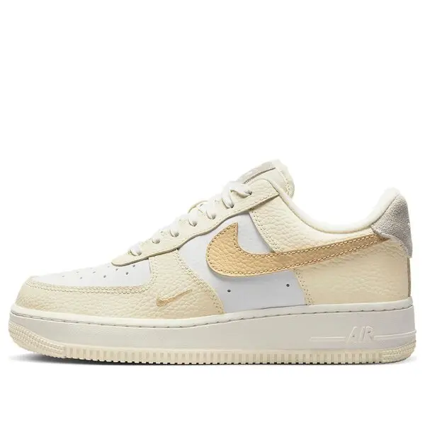 Nike Force 1 '07 Low Top Sneakers