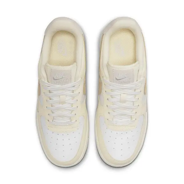 Nike Force 1 '07 Low Top Sneakers
