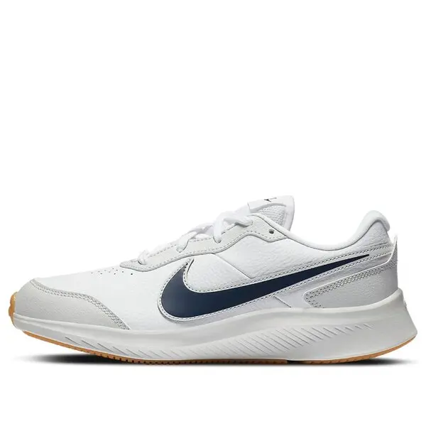 Nike Varsity Leather Low Top Sneakers