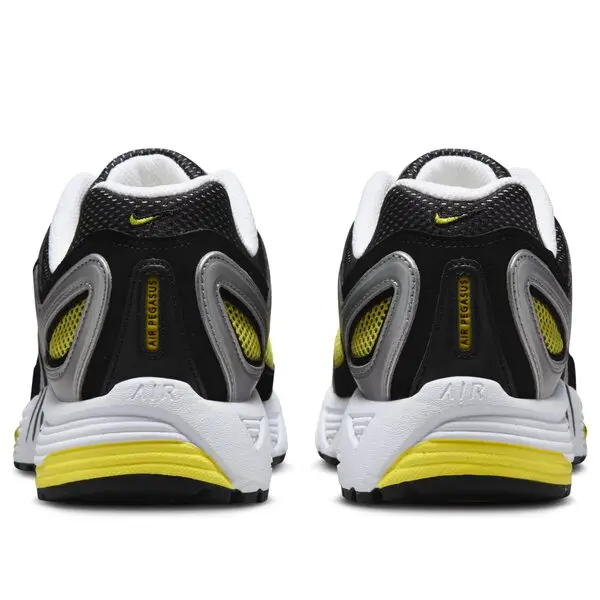 Nike Zoom Pegasus 2005 Athletic Sneakers - Black/white/white