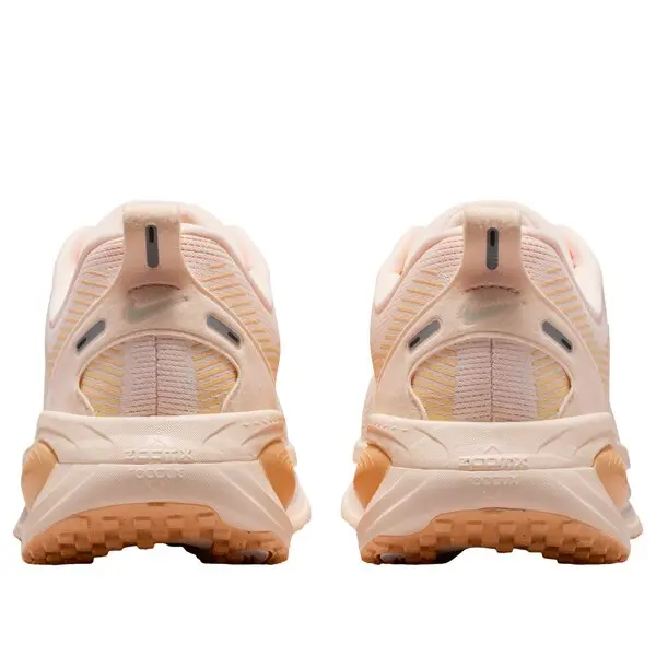 Nike Zoom Vomero 18 Sneakers - Guava Ice/orange Chalk