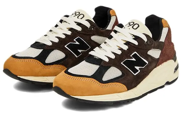 NEW BALANCE 990v2 Made In Usa Sneakers - Brown/beige/cream