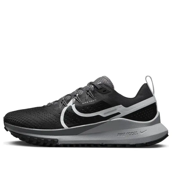 Nike React Pegasus Trail 4 Athletic Sneakers - Black/white