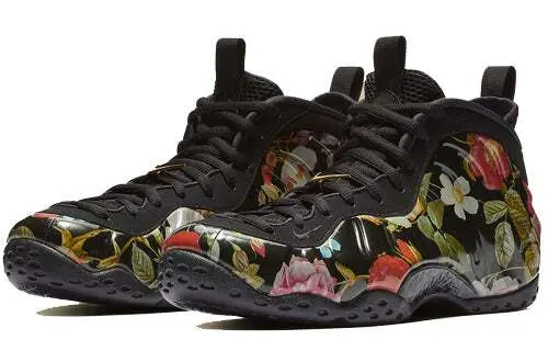 Nike Foamposite One "floral" Mid Top Sneakers - Black/white