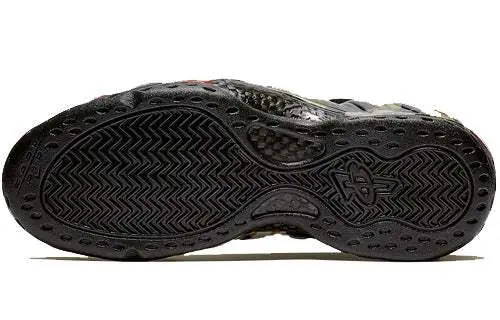 Nike Foamposite One "floral" Mid Top Sneakers - Black/white