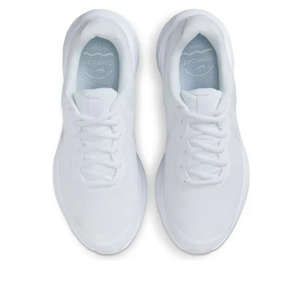 Nike Revolution "triple " Sneakers - White