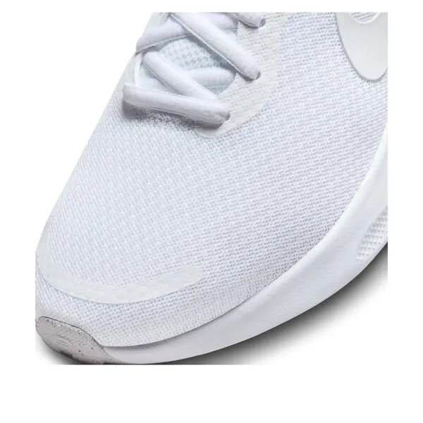 Nike Revolution "triple " Sneakers - White