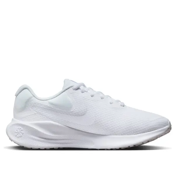 Nike Revolution "triple " Sneakers - White